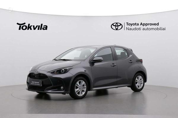 Grey Toyota Yaris 2025 in Vilnius, with an engine capacity of 1.49 L and mileage of 33 thousand km for 19990 €, photo 1 on AUTOMOTO.COM.LV
