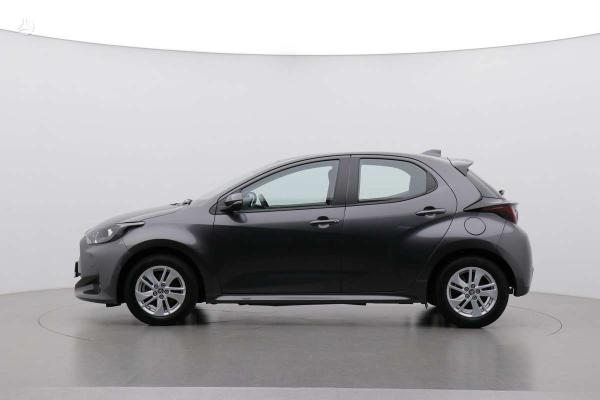 Grey Toyota Yaris 2025 in Vilnius, with an engine capacity of 1.49 L and mileage of 33 thousand km for 19990 €, photo 4 on AUTOMOTO.COM.LV