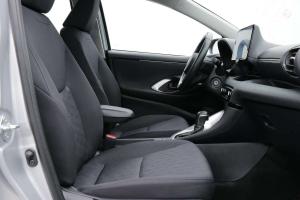 Pelēks Toyota Yaris 2025 Viļņa, ar dzinēja tilpumu 1.49 L un nobraukumu 32 tūkst. km par 19990 €, foto 10 vietnē AUTOMOTO.COM.LV