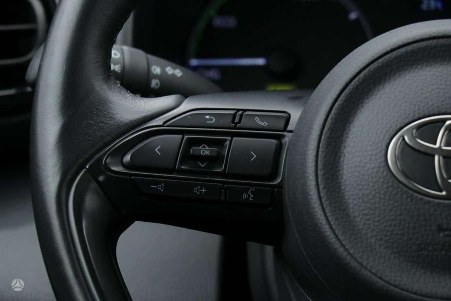 Pelēks Toyota Yaris 2025 Viļņa, ar dzinēja tilpumu 1.49 L un nobraukumu 32 tūkst. km par 19990 €, foto 28 vietnē AUTOMOTO.COM.LV