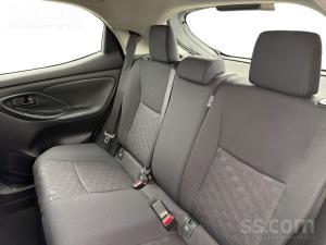 Pelēks Toyota Yaris 2025 Rīga, ar dzinēja tilpumu 1.50 L un nobraukumu 6 tūkst. km par 21990 €, foto 20 vietnē AUTOMOTO.COM.LV