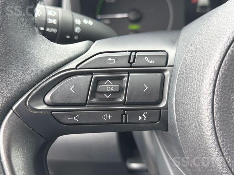 Pelēks Toyota Yaris 2025 Rīga, ar dzinēja tilpumu 1.50 L un nobraukumu 6 tūkst. km par 21990 €, foto 22 vietnē AUTOMOTO.COM.LV