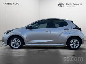Pelēks Toyota Yaris 2025 Rīga, ar dzinēja tilpumu 1.50 L un nobraukumu 30 tūkst. km par 19700 €, foto 4 vietnē AUTOMOTO.COM.LV