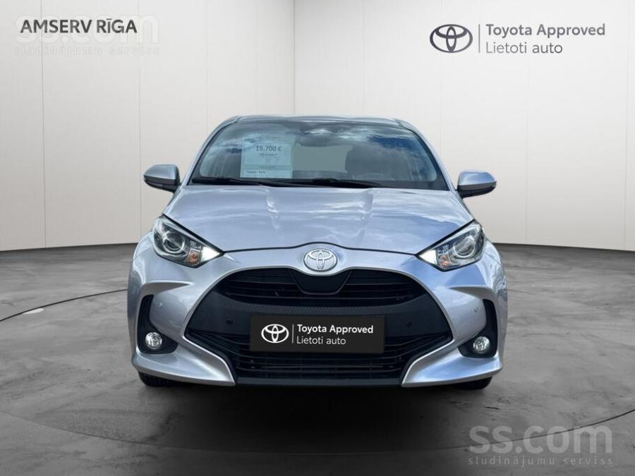 Pelēks Toyota Yaris 2025 Rīga, ar dzinēja tilpumu 1.50 L un nobraukumu 30 tūkst. km par 19700 €, foto 6 vietnē AUTOMOTO.COM.LV