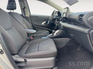 Pelēks Toyota Yaris 2025 Rīga, ar dzinēja tilpumu 1.50 L un nobraukumu 30 tūkst. km par 19700 €, foto 7 vietnē AUTOMOTO.COM.LV