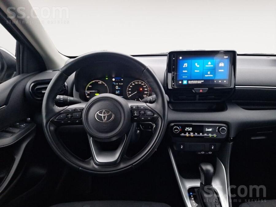 Pelēks Toyota Yaris 2025 Rīga, ar dzinēja tilpumu 1.50 L un nobraukumu 36 tūkst. km par 19500 €, foto 10 vietnē AUTOMOTO.COM.LV
