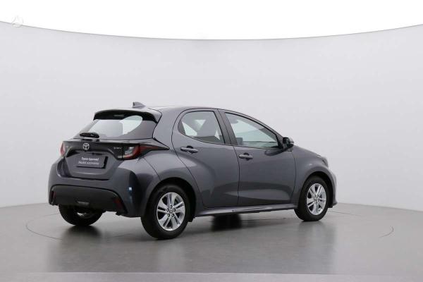 Grey Toyota Yaris 2025 in Vilnius, with an engine capacity of 1.49 L and mileage of 35 thousand km for 19900 €, photo 3 on AUTOMOTO.COM.LV