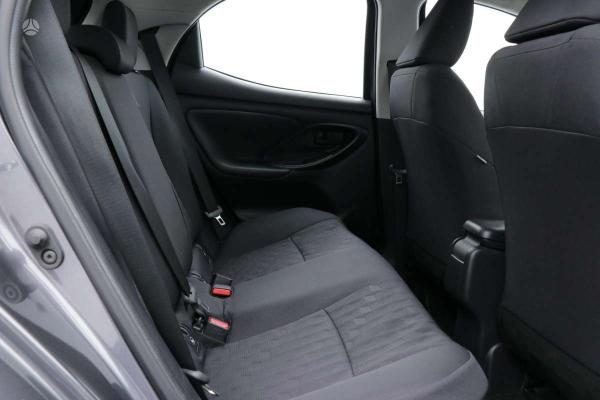 Grey Toyota Yaris 2025 in Vilnius, with an engine capacity of 1.49 L and mileage of 35 thousand km for 19900 €, photo 10 on AUTOMOTO.COM.LV