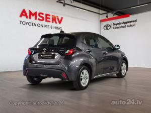 Pelēks Toyota Yaris 2025 Tallina, ar dzinēja tilpumu 1.50 L un nobraukumu 30 tūkst. km par 21390 €, foto 3 vietnē AUTOMOTO.COM.LV