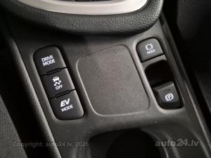 Pelēks Toyota Yaris 2025 Tallina, ar dzinēja tilpumu 1.50 L un nobraukumu 30 tūkst. km par 21390 €, foto 19 vietnē AUTOMOTO.COM.LV