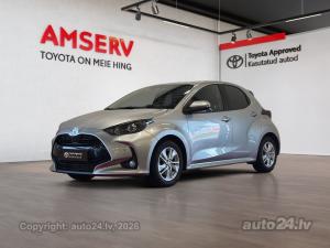 Grey Toyota Yaris 2025 in Tartu, with an engine capacity of 1.50 L and mileage of 28 thousand km for 21390 €, photo  on AUTOMOTO.COM.LV