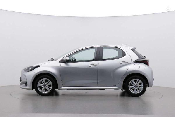 Pelēks Toyota Yaris 2025 Viļņa, ar dzinēja tilpumu 1.49 L un nobraukumu 35 tūkst. km par 19900 €, foto 5 vietnē AUTOMOTO.COM.LV