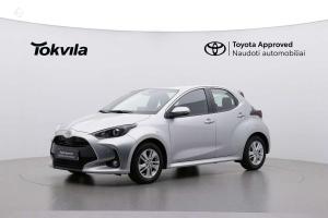 Grey Toyota Yaris 2025 in Vilnius, with an engine capacity of 1.49 L and mileage of 33 thousand km for 19900 €, photo 1 on AUTOMOTO.COM.LV