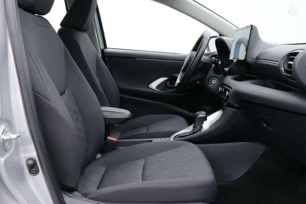 Pelēks Toyota Yaris 2025 Viļņa, ar dzinēja tilpumu 1.49 L un nobraukumu 33 tūkst. km par 19900 €, foto 10 vietnē AUTOMOTO.COM.LV