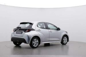 Grey Toyota Yaris 2025 in Vilnius, with an engine capacity of 1.49 L and mileage of 34 thousand km for 19990 €, photo 4 on AUTOMOTO.COM.LV
