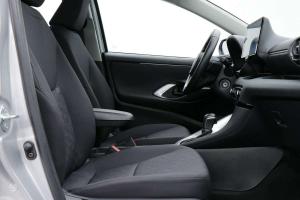Grey Toyota Yaris 2025 in Vilnius, with an engine capacity of 1.49 L and mileage of 34 thousand km for 19990 €, photo 10 on AUTOMOTO.COM.LV