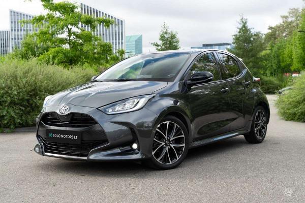 Pelēks Toyota Yaris 2025 Viļņa, ar dzinēja tilpumu 1.49 L un nobraukumu 38 tūkst. km par 19950 €, foto 3 vietnē AUTOMOTO.COM.LV