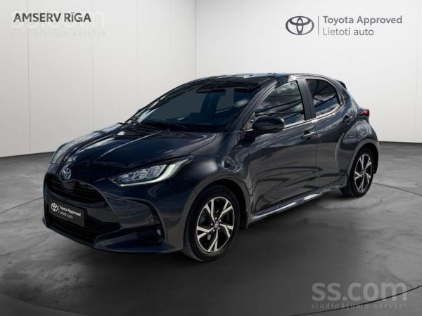Pelēks Toyota Yaris 2025 Rīga, ar dzinēja tilpumu 1.50 L un nobraukumu 38 tūkst. km par 20700 €, foto 1 vietnē AUTOMOTO.COM.LV