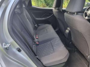 Grey Toyota Yaris 2025 in Alytus, with an engine capacity of 1.50 L and mileage of 22 thousand km for 9900 €, photo 16 on AUTOMOTO.COM.LV