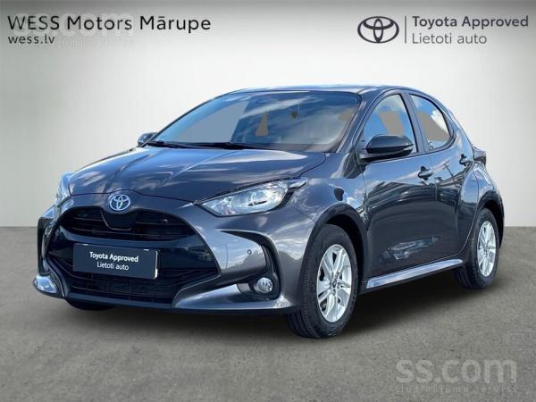 Pelēks Toyota Yaris 2025 Rīga, ar dzinēja tilpumu 1.50 L un nobraukumu 35 tūkst. km par 19990 €, foto 1 vietnē AUTOMOTO.COM.LV