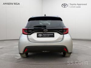 Pelēks Toyota Yaris 2025 Rīga, ar dzinēja tilpumu 1.50 L un nobraukumu 40 tūkst. km par 20700 €, foto 8 vietnē AUTOMOTO.COM.LV