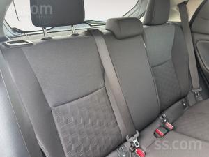 Pelēks Toyota Yaris 2025 Rīga, ar dzinēja tilpumu 1.50 L un nobraukumu 40 tūkst. km par 20700 €, foto 14 vietnē AUTOMOTO.COM.LV