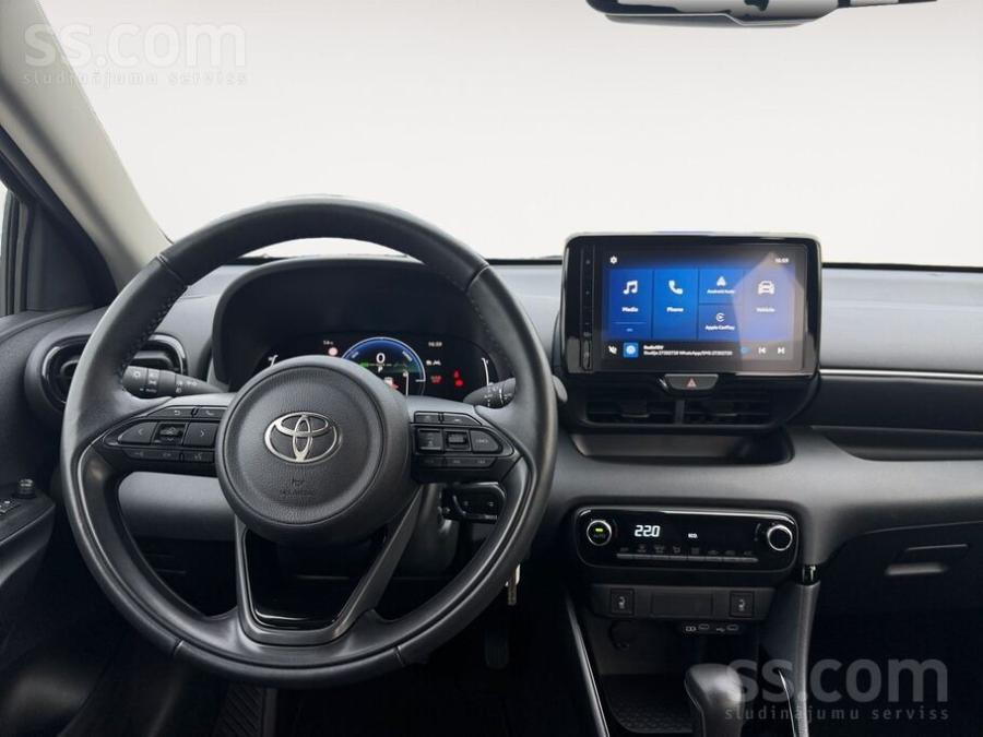 Pelēks Toyota Yaris 2025 Rīga, ar dzinēja tilpumu 1.50 L un nobraukumu 40 tūkst. km par 20700 €, foto 18 vietnē AUTOMOTO.COM.LV