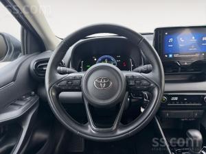 Pelēks Toyota Yaris 2025 Rīga, ar dzinēja tilpumu 1.50 L un nobraukumu 40 tūkst. km par 20700 €, foto 25 vietnē AUTOMOTO.COM.LV