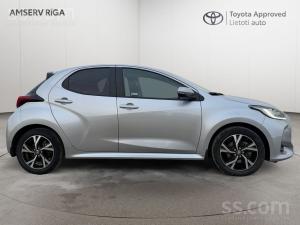 Pelēks Toyota Yaris 2025 Rīga, ar dzinēja tilpumu 1.50 L un nobraukumu 40 tūkst. km par 20700 €, foto 32 vietnē AUTOMOTO.COM.LV