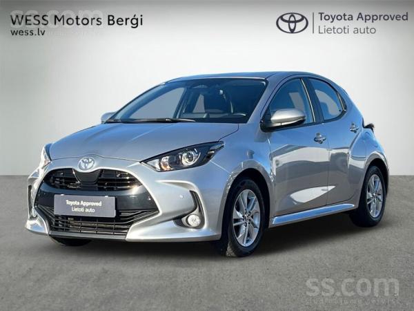 Pelēks Toyota Yaris 2025 Rīga, ar dzinēja tilpumu 1.50 L un nobraukumu 29 tūkst. km par 19990 €, foto  vietnē AUTOMOTO.COM.LV