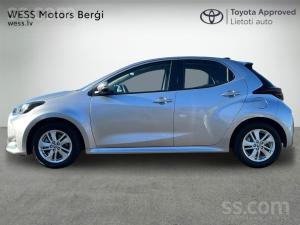 Pelēks Toyota Yaris 2025 Rīga, ar dzinēja tilpumu 1.50 L un nobraukumu 29 tūkst. km par 19990 €, foto 4 vietnē AUTOMOTO.COM.LV