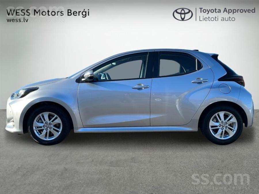 Pelēks Toyota Yaris 2025 Rīga, ar dzinēja tilpumu 1.50 L un nobraukumu 29 tūkst. km par 19990 €, foto 4 vietnē AUTOMOTO.COM.LV