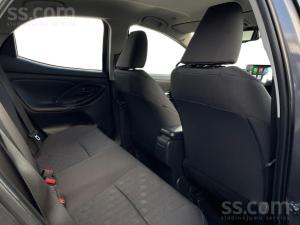 Pelēks Toyota Yaris 2025 Rīga, ar dzinēja tilpumu 1.50 L un nobraukumu 38 tūkst. km par 18590 €, foto 8 vietnē AUTOMOTO.COM.LV