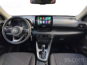 Pelēks Toyota Yaris 2025 Rīga, ar dzinēja tilpumu 1.50 L un nobraukumu 38 tūkst. km par 18590 €, foto 9 vietnē AUTOMOTO.COM.LV