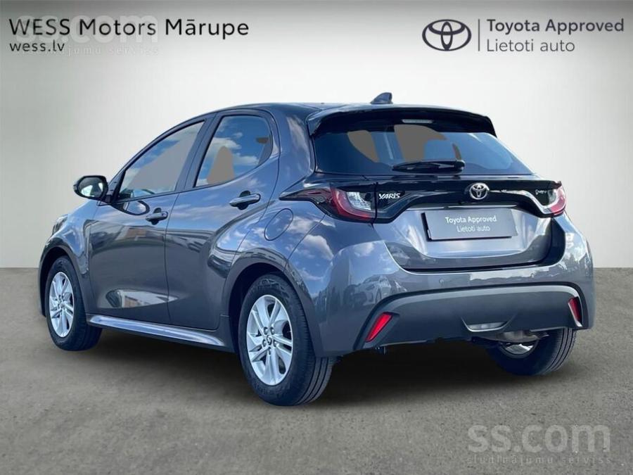 Pelēks Toyota Yaris 2025 Rīga, ar dzinēja tilpumu 1.50 L un nobraukumu 38 tūkst. km par 18590 €, foto 18 vietnē AUTOMOTO.COM.LV