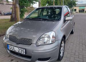 Grey Toyota Yaris 2004 in Silute, with an engine capacity of 1.40 L and mileage of 298 thousand km for 600 €, photo  on AUTOMOTO.COM.LV