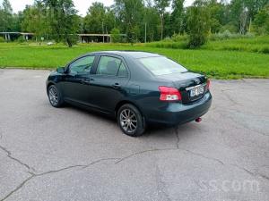 Pelēks Toyota Yaris 2007 Rīga, ar dzinēja tilpumu 1.50 L un nobraukumu 128 tūkst. km par 3400 €, foto 3 vietnē AUTOMOTO.COM.LV
