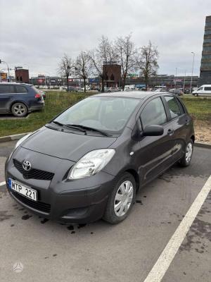 Grey Toyota Yaris 2009 in Siauliai, with an engine capacity of 1.33 L and mileage of 113 thousand km for 3490 €, photo 25 on AUTOMOTO.COM.LV