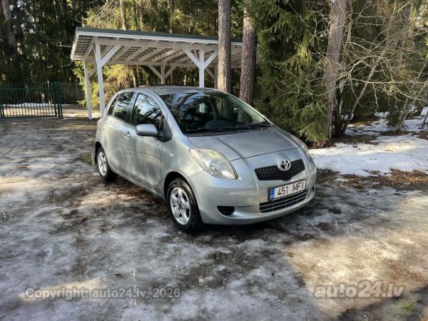 Grey Toyota Yaris 2006 in Tallinn, with an engine capacity of 1.40 L and mileage of 222 thousand km for 1000 €, photo 2 on AUTOMOTO.COM.LV