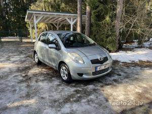 Grey Toyota Yaris 2006 in Tallinn, with an engine capacity of 1.40 L and mileage of 222 thousand km for 1000 €, photo 2 on AUTOMOTO.COM.LV