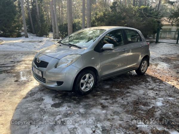 Grey Toyota Yaris 2006 in Tallinn, with an engine capacity of 1.40 L and mileage of 222 thousand km for 1000 €, photo 3 on AUTOMOTO.COM.LV