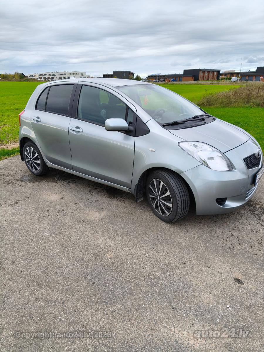 Grey Toyota Yaris 2006 in Tallinn, with an engine capacity of 1.30 L and mileage of 156 thousand km for 2000 €, photo 6 on AUTOMOTO.COM.LV