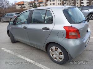Pelēks Toyota Yaris 2007 Tallina, ar dzinēja tilpumu 1.30 L un nobraukumu 131 tūkst. km par 3200 €, foto  vietnē AUTOMOTO.COM.LV