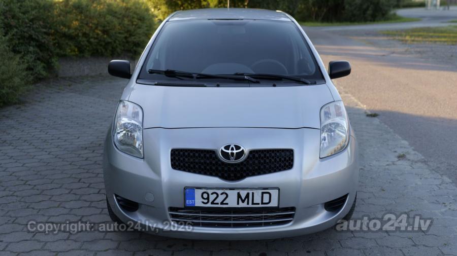 Grey Toyota Yaris 2007 in Tallinn, with an engine capacity of 1.40 L and mileage of 185 thousand km for 1299 €, photo 3 on AUTOMOTO.COM.LV