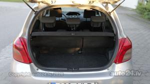 Grey Toyota Yaris 2007 in Tallinn, with an engine capacity of 1.40 L and mileage of 185 thousand km for 1299 €, photo 10 on AUTOMOTO.COM.LV