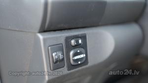 Grey Toyota Yaris 2007 in Tallinn, with an engine capacity of 1.40 L and mileage of 185 thousand km for 1299 €, photo 15 on AUTOMOTO.COM.LV