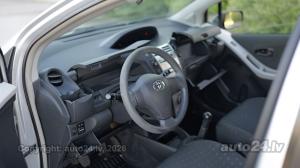 Grey Toyota Yaris 2007 in Tallinn, with an engine capacity of 1.40 L and mileage of 185 thousand km for 1299 €, photo 16 on AUTOMOTO.COM.LV
