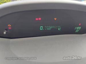 Серый Тойота Ярис 2009 в Таллин, объемом двигателя 1.40 л и пробегом 199 тыс. км за 1500 €, фото 3 на AUTOMOTO.COM.LV