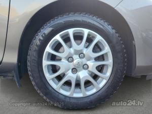 Pelēks Toyota Yaris 2018 Tallina, ar dzinēja tilpumu 1.50 L un nobraukumu 101 tūkst. km par 9995 €, foto 16 vietnē AUTOMOTO.COM.LV