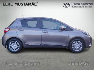Pelēks Toyota Yaris 2018 Tallina, ar dzinēja tilpumu 1.50 L un nobraukumu 101 tūkst. km par 9995 €, foto 17 vietnē AUTOMOTO.COM.LV